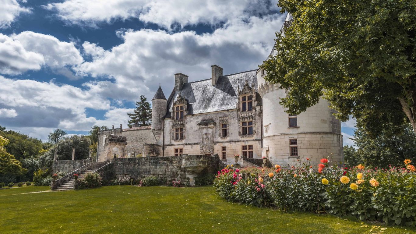 From a Fascinating History to a Fairytale Happily Ever After: Getting ...