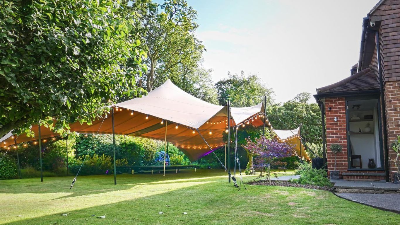 How Much is a Marquee Wedding in France? | Event Services Article | Fête24